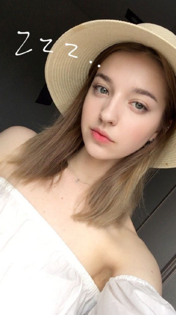 Tiểu sử Angelina Danilova