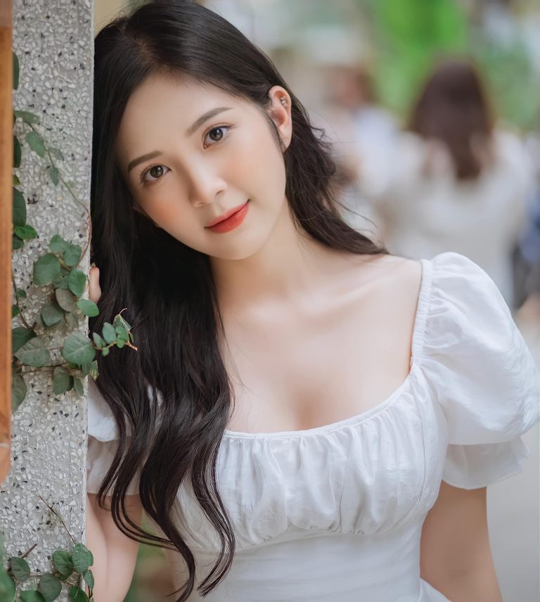 Tiểu Sử Diễn Viên Nguyễn Hoàng Ngọc Huyền