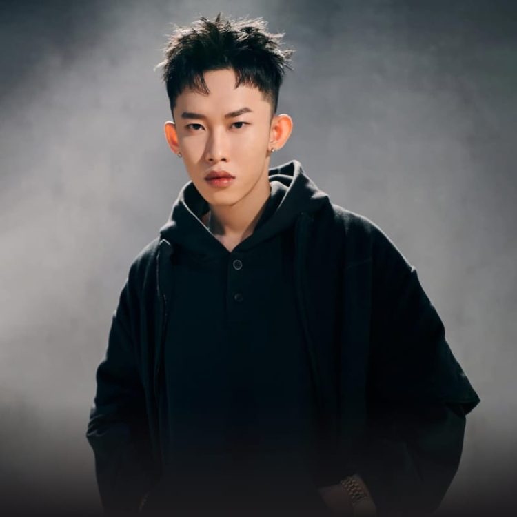 Tiểu sử ca sĩ Kay Trần - tieusu.com