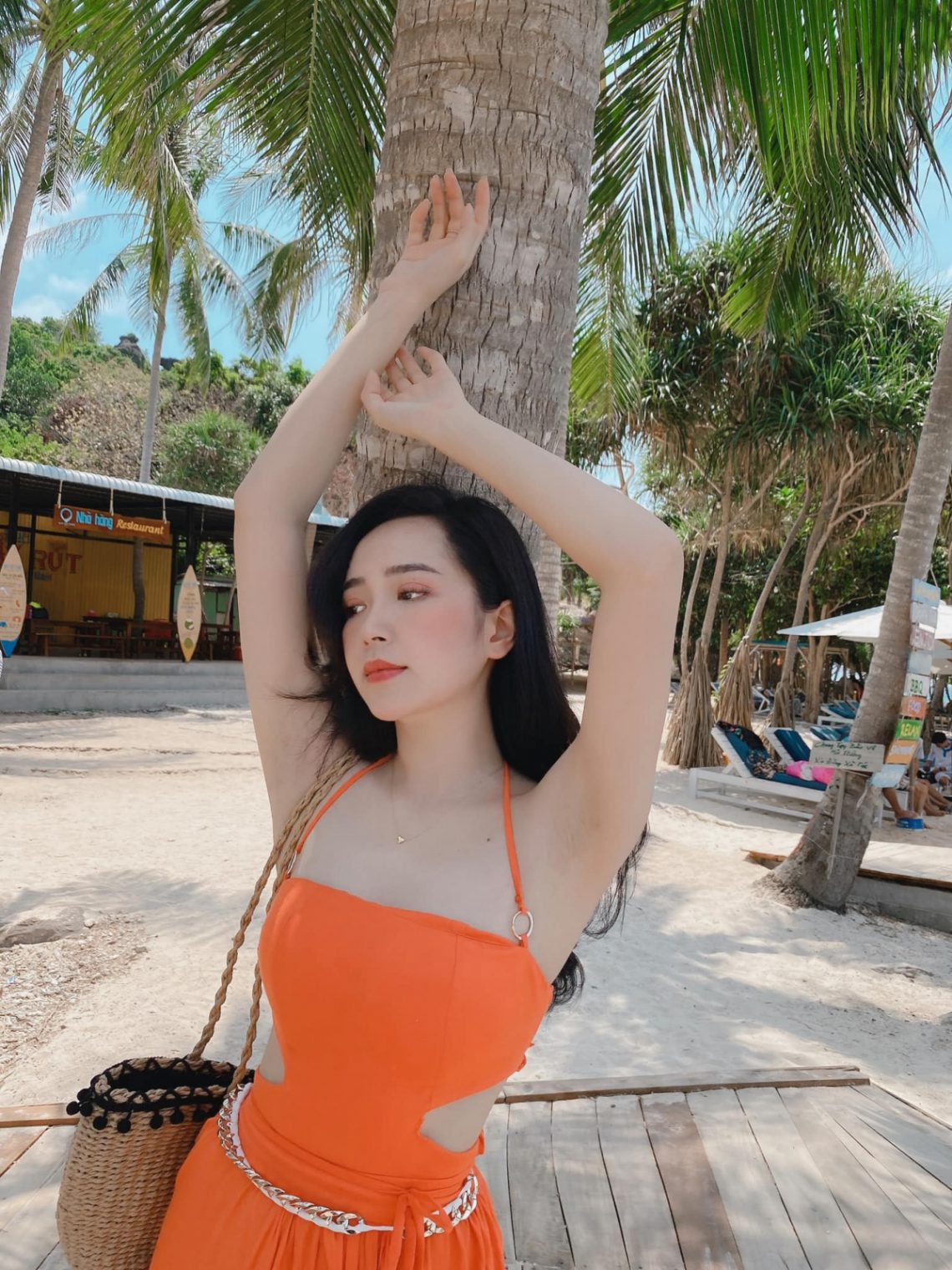 Tiểu sử diễn viên Kim Oanh “Dưới bóng cây hạnh phúc” - tieusu.com